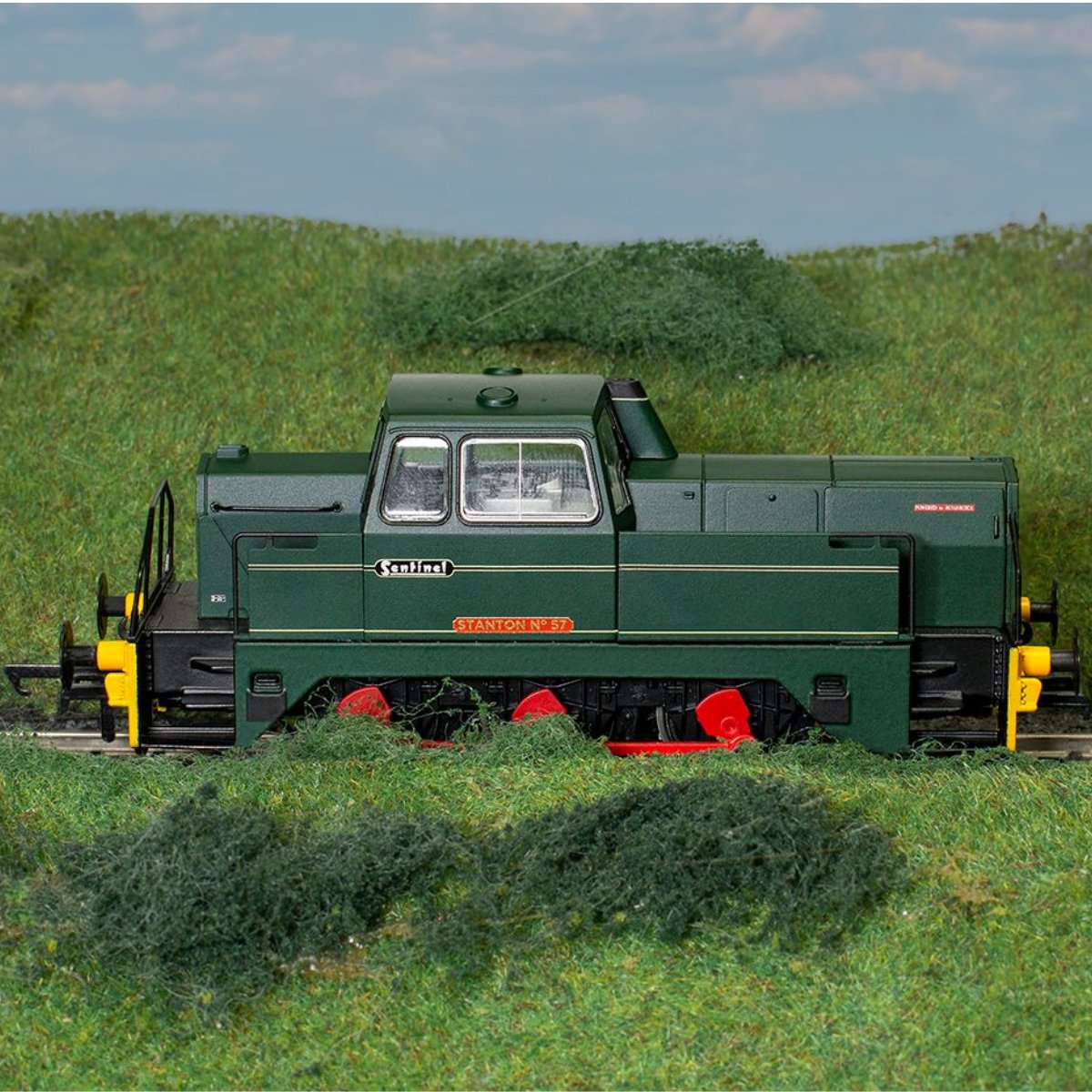 Hornby R30085 NCB, Sentinel, 0-6-0, Stanton No. 57 - OO Gauge ...